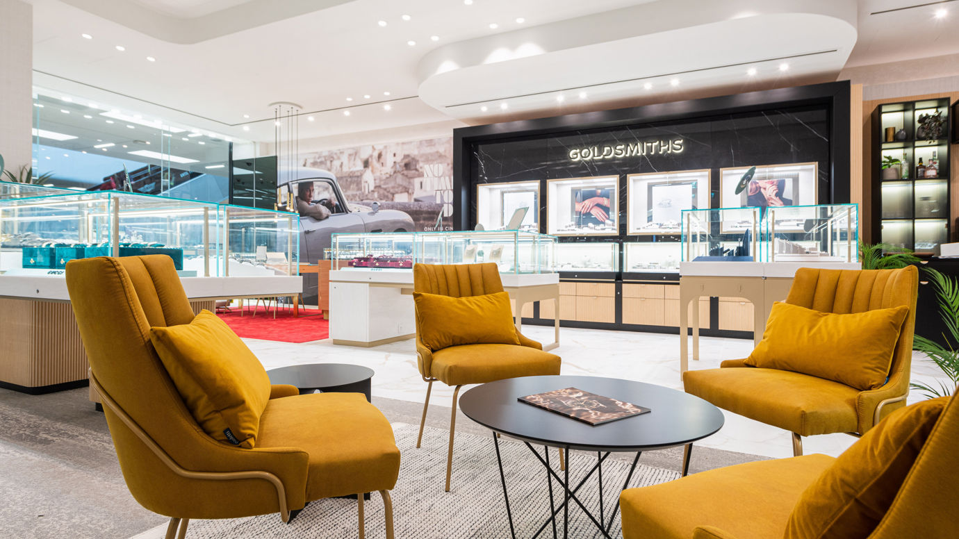 Goldsmiths unveils its luxurious new concept, at The Oracle, Reading ...